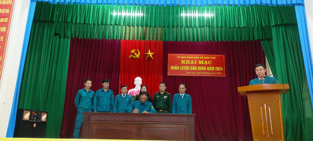 Xã Nam Thái tổ chức khai mạc huấn luyện Dân quân năm 2024.
